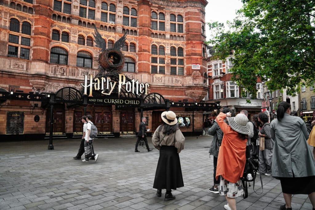 Univers Harry Potter : créer une décoration magique chez vous